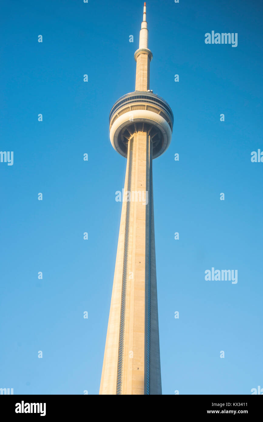 360 restaurant cn tower hi-res stock photography and images - Alamy