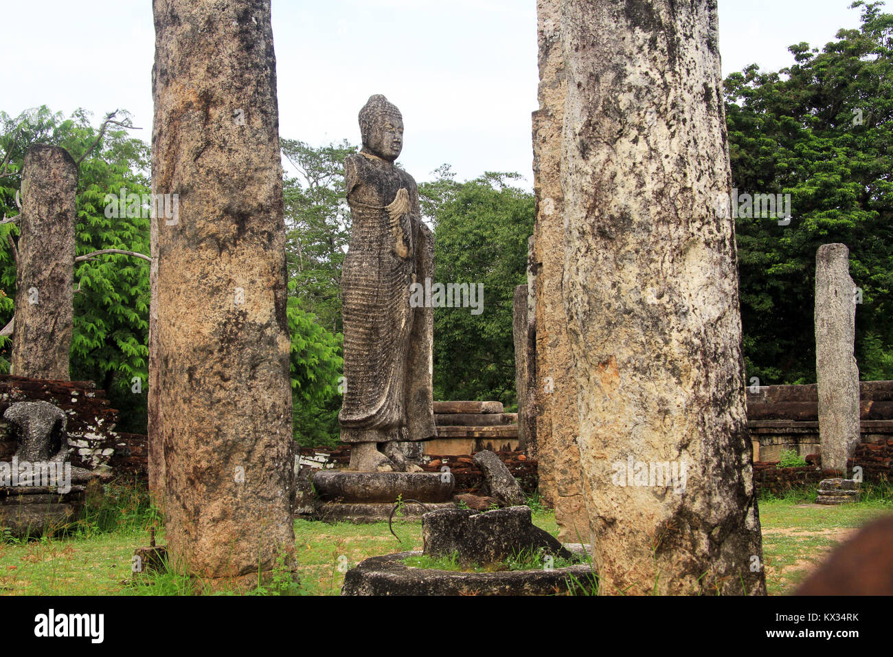 Ruins of atadage and Buddha statue in Polonnaruwa, Sri Lanka Stock ...