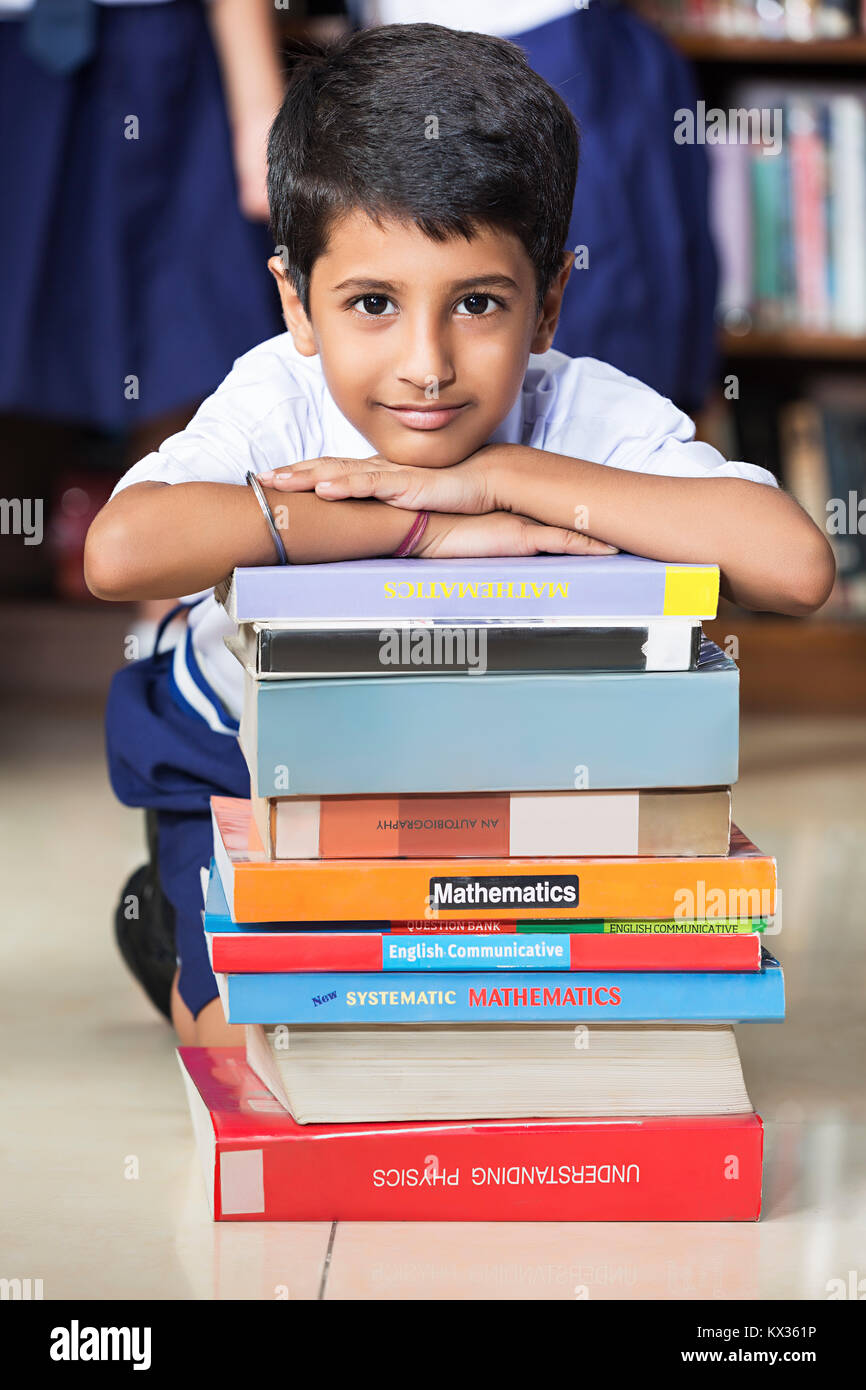 Library studying student uniform hi-res stock photography and images ...