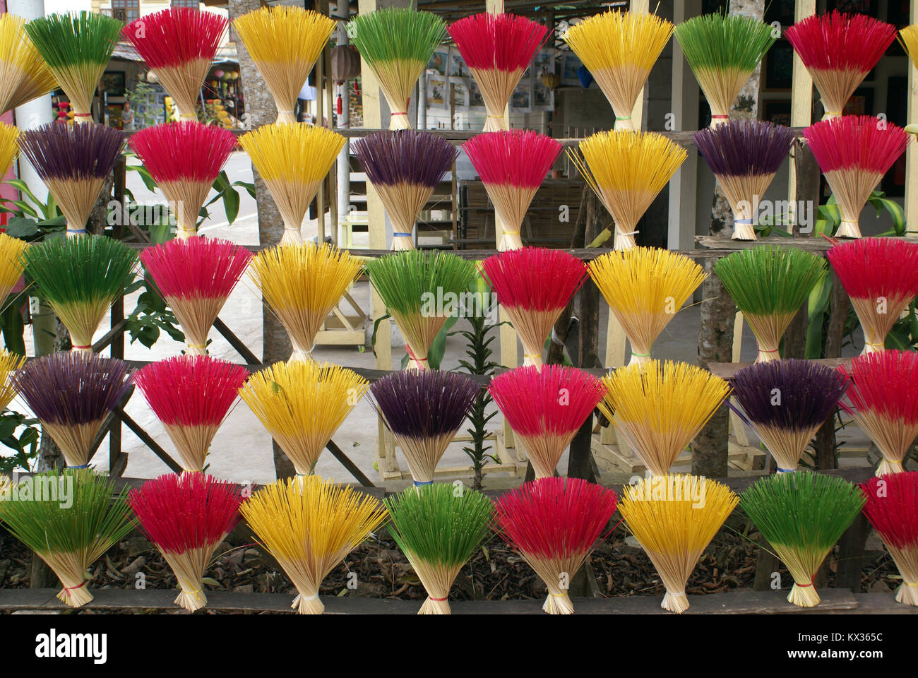 Perfume wood sticks hi-res stock photography and images - Alamy