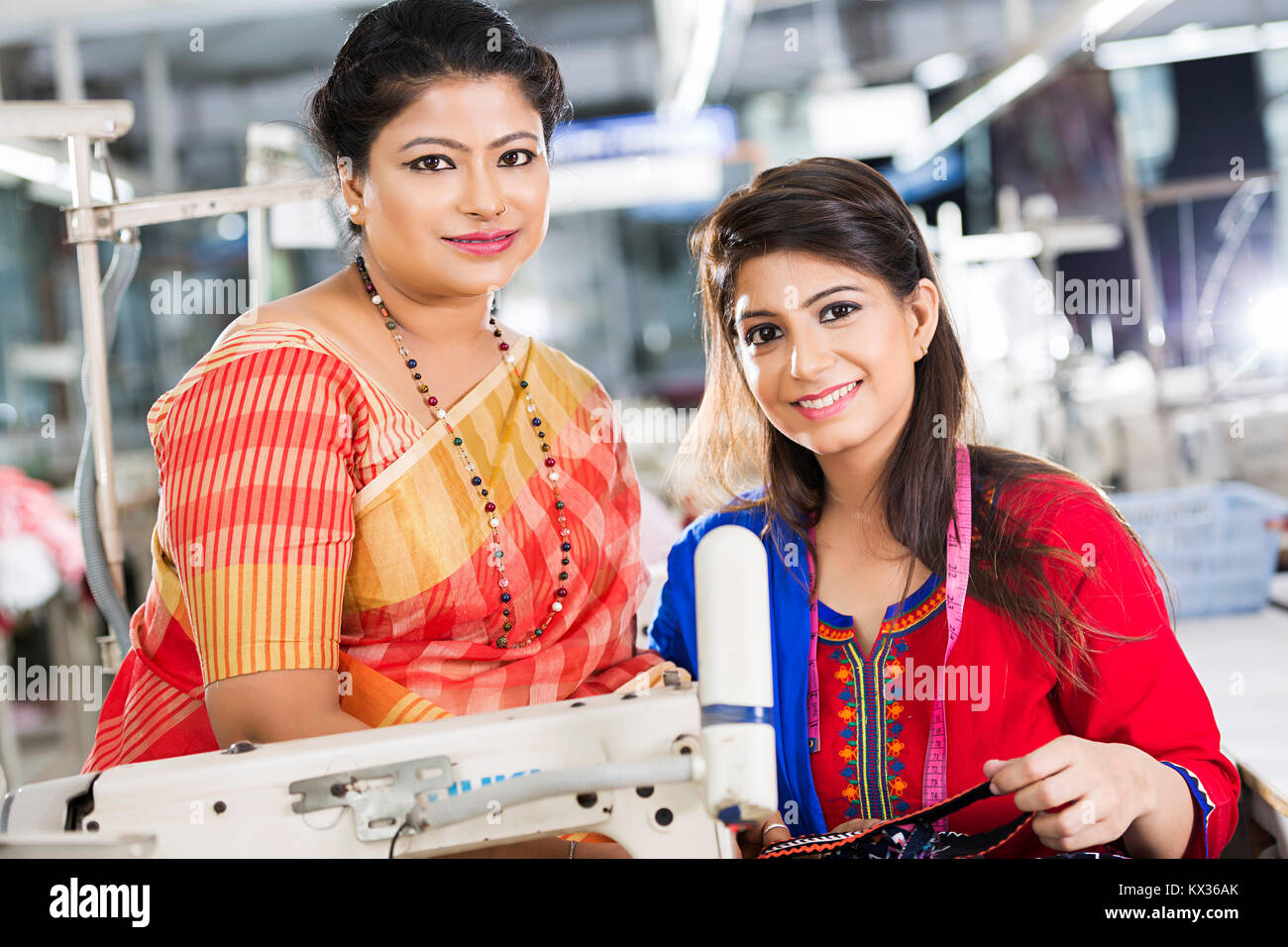 Factory workers supervisor hi-res stock photography and images - Alamy