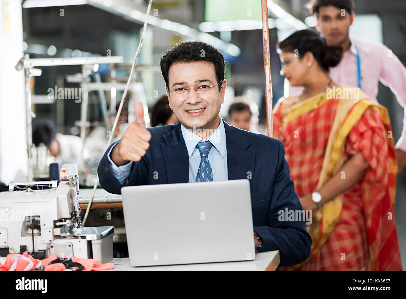 Indian man in suit hi-res stock photography and images - Alamy
