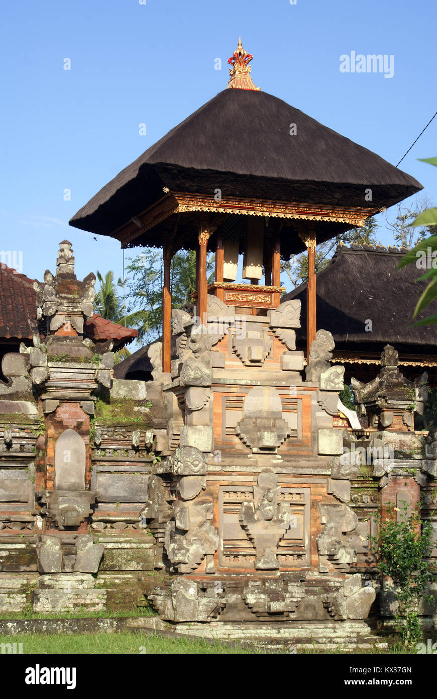 Traditional balinese sculpture near hi-res stock photography and images ...