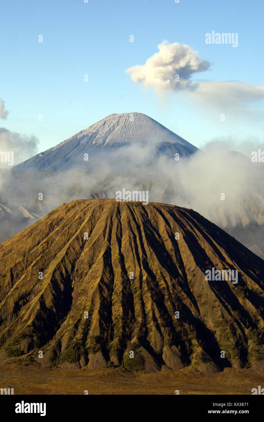 Sumeru mountain hi-res stock photography and images - Alamy
