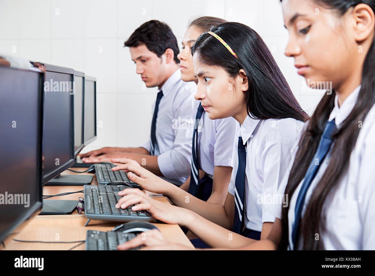 Indian School Computer Lab Images