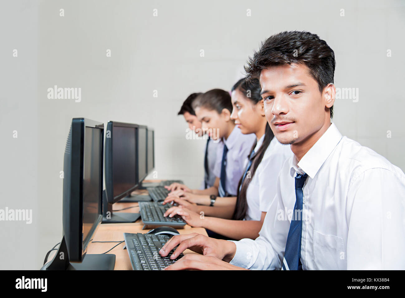 Indian School Computer Lab Images
