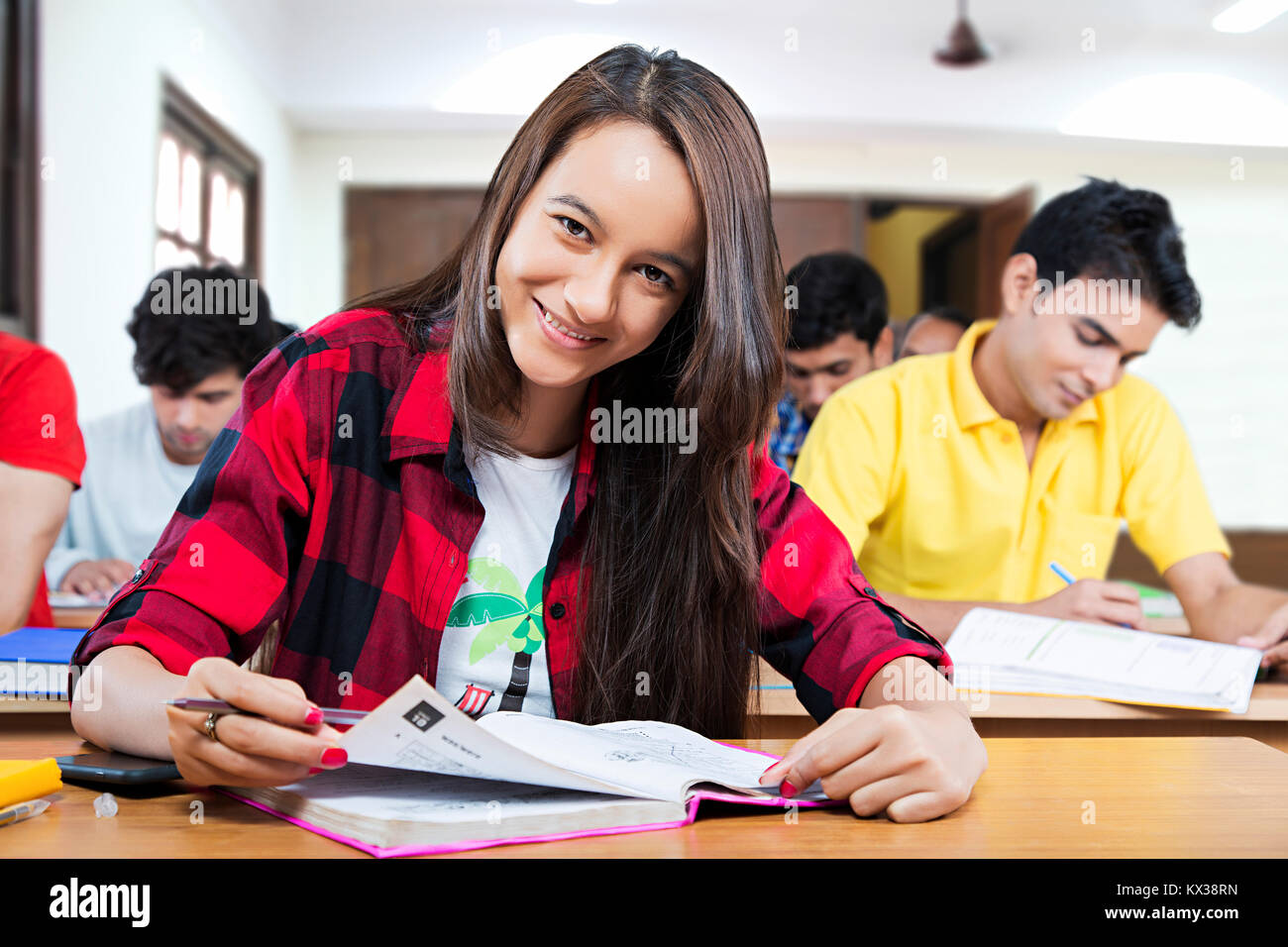 Indian college girl lecture hall hi-res stock photography and images ...