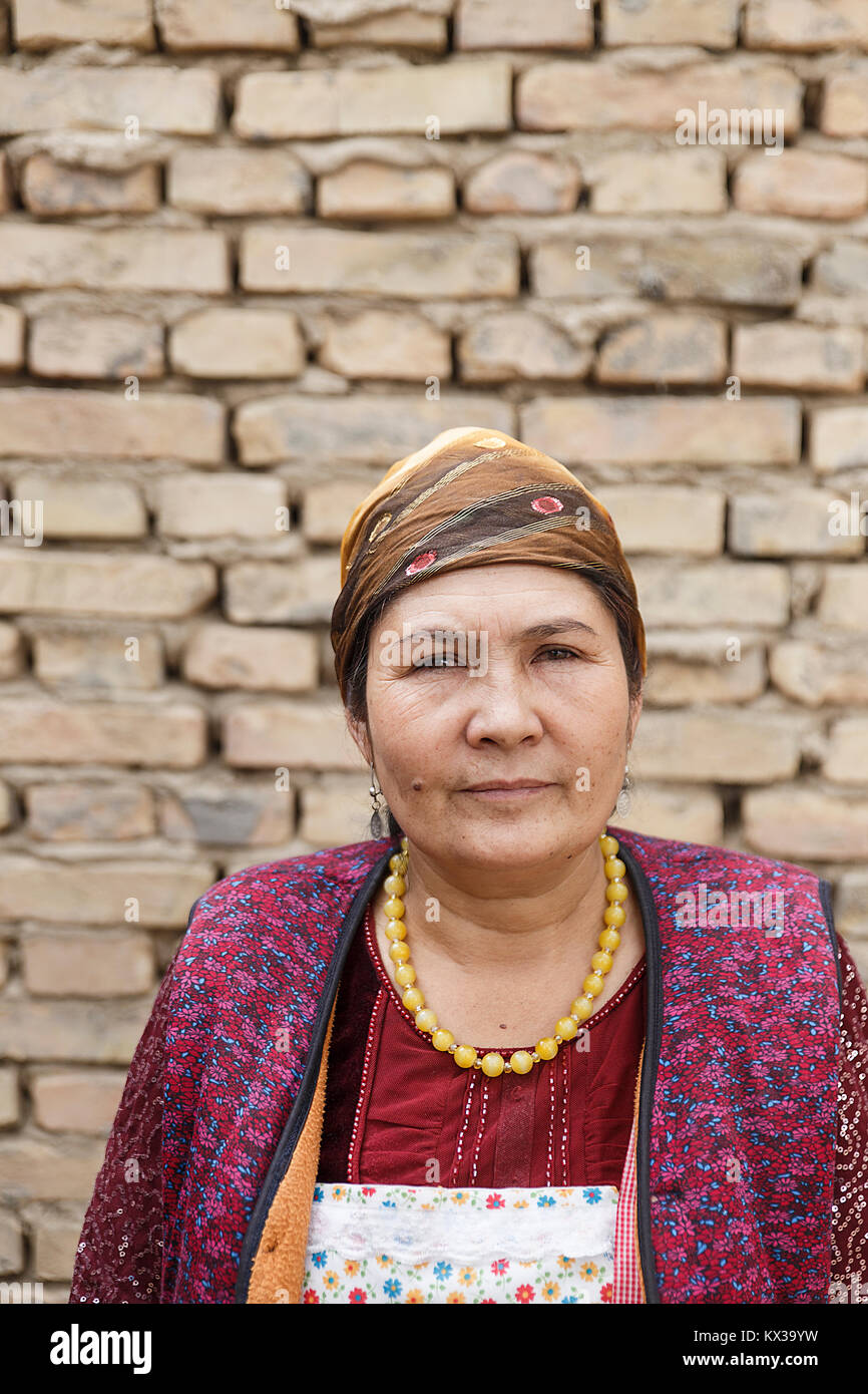 Uigur hi-res stock photography and images - Alamy