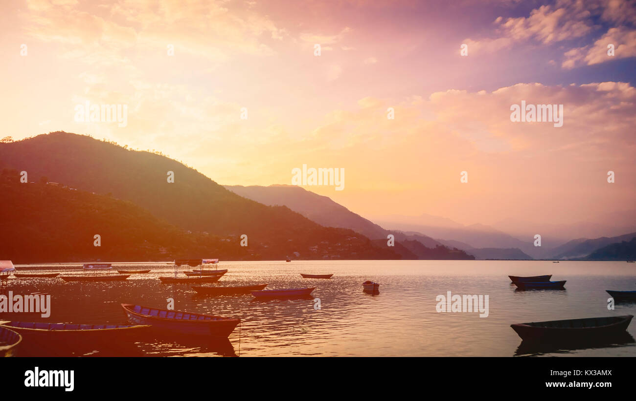 Hills and lakes sunset hi-res stock photography and images - Alamy