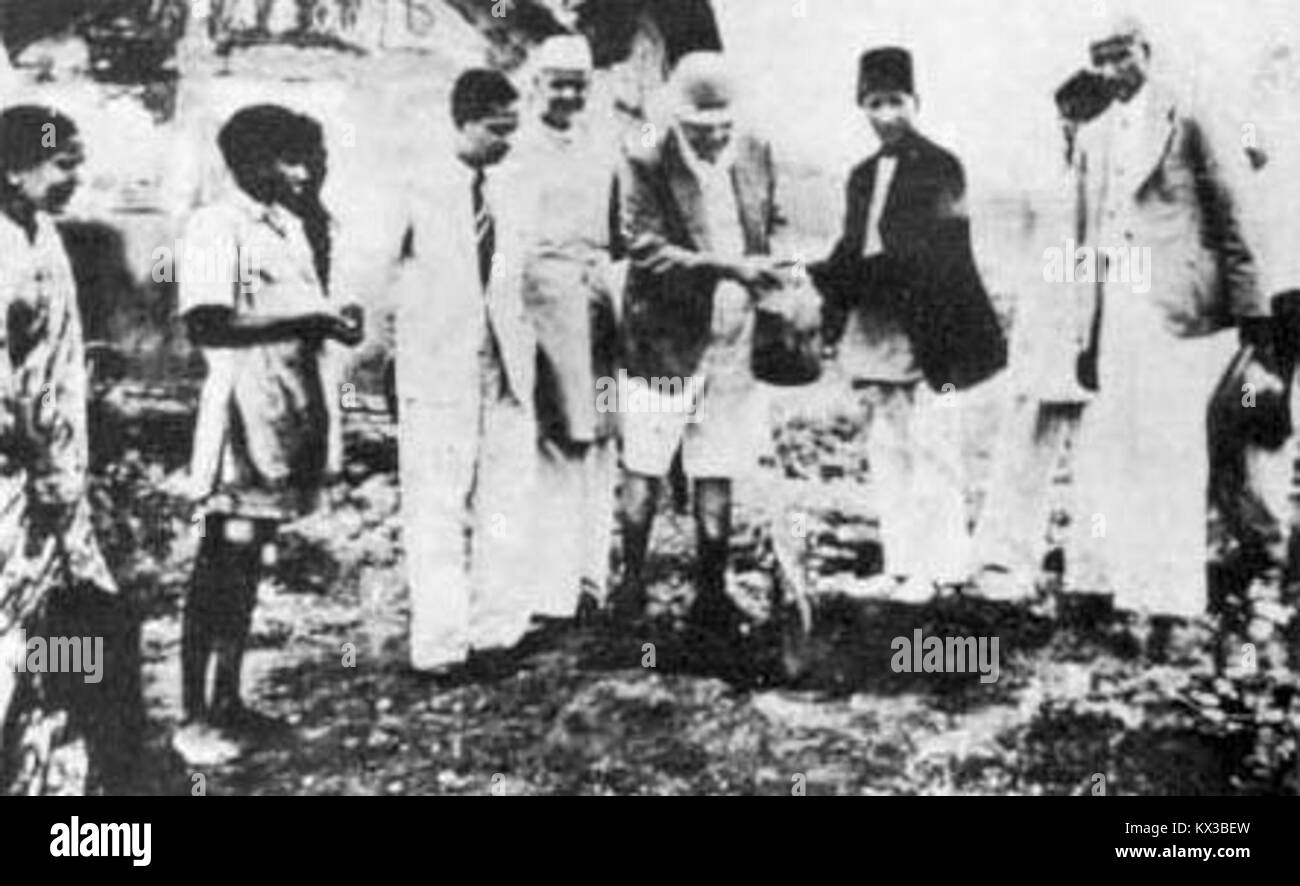 Dr. Babasaheb Ambedkar planted a Bodhi (Pipal) tree sapling at Milind ...