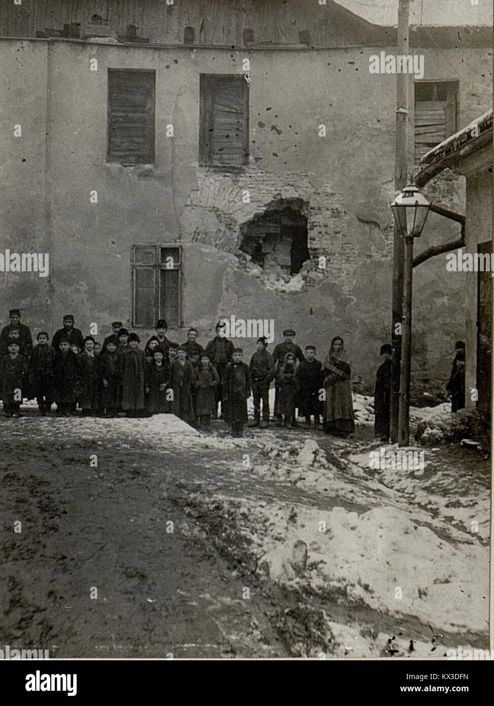 Residential building damaged artillery hi-res stock photography and ...