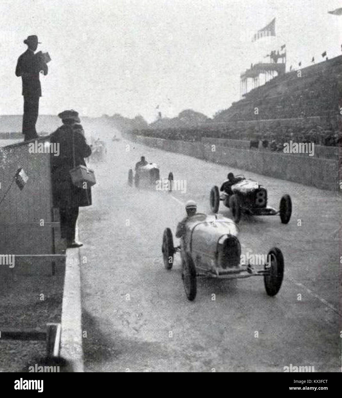 This 1925 photograph shows the start of the A.C.F. Grand Prix ...
