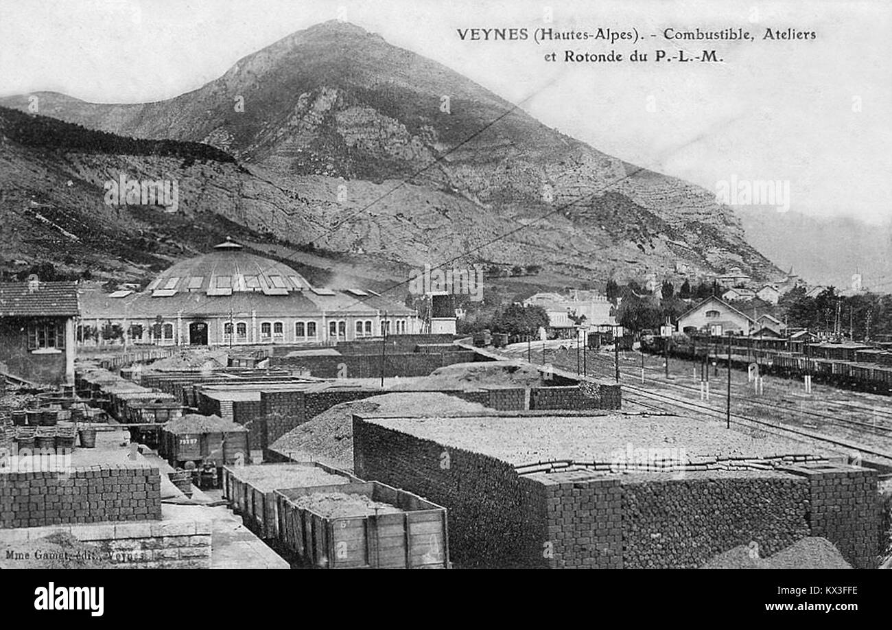 Historical facility restoration Black and White Stock Photos & Images ...