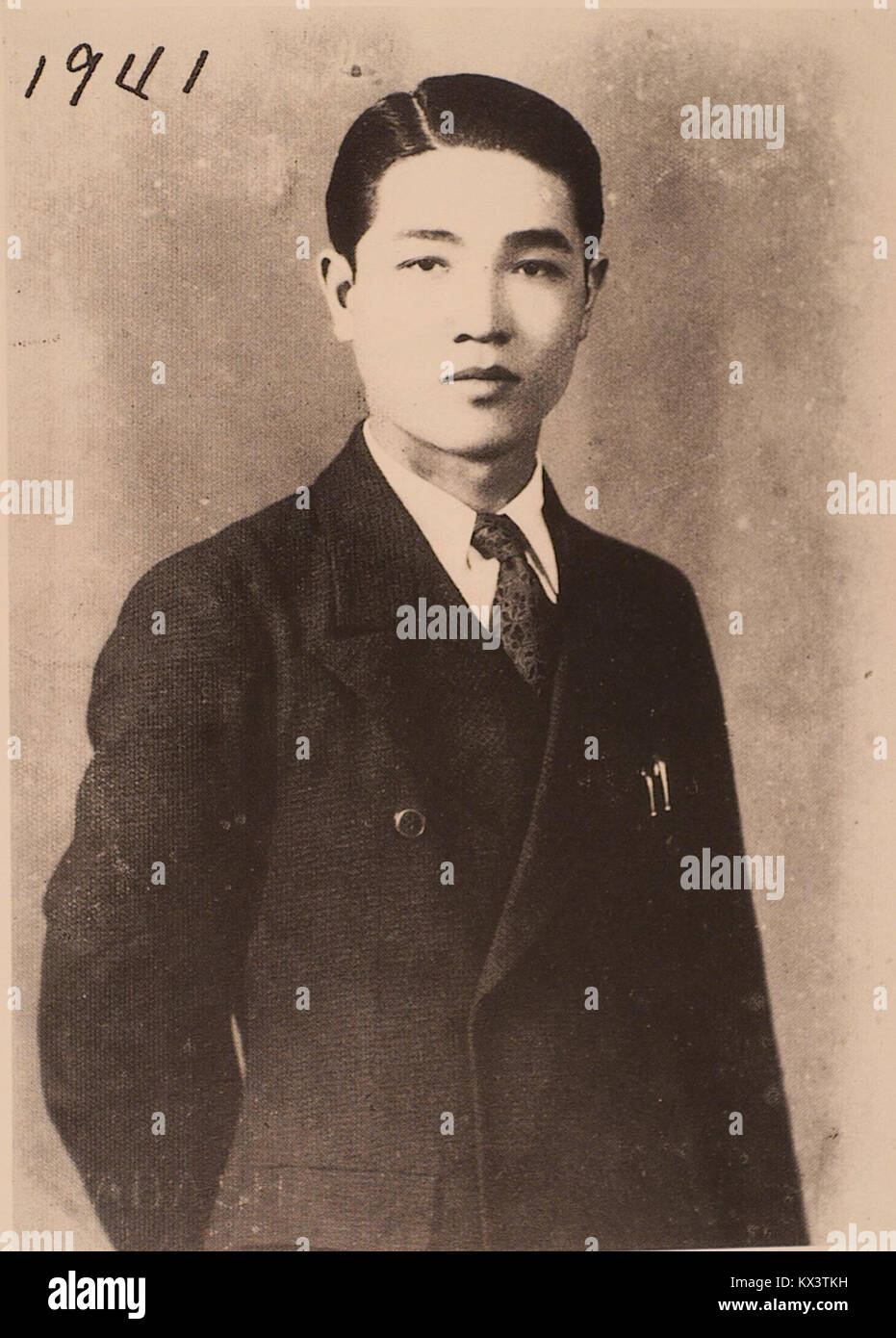 Chinese intellectual movements hi-res stock photography and images - Alamy