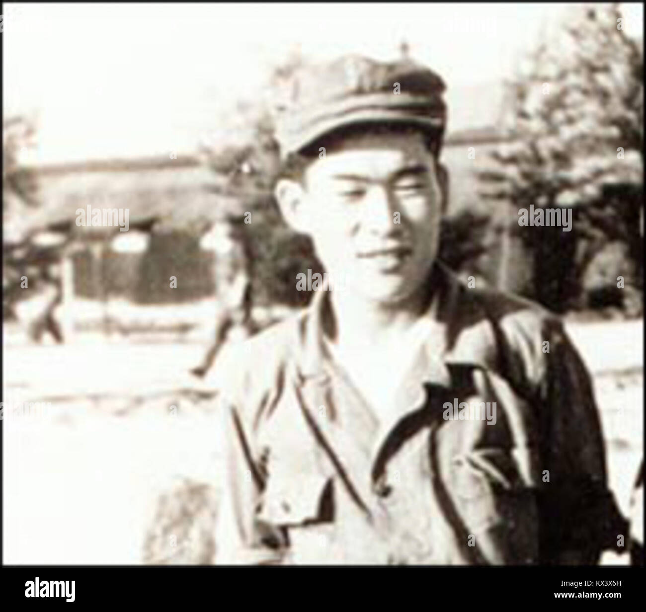 Portrait or profile of officer candidate Lee Hoi-chang, highlighting ...