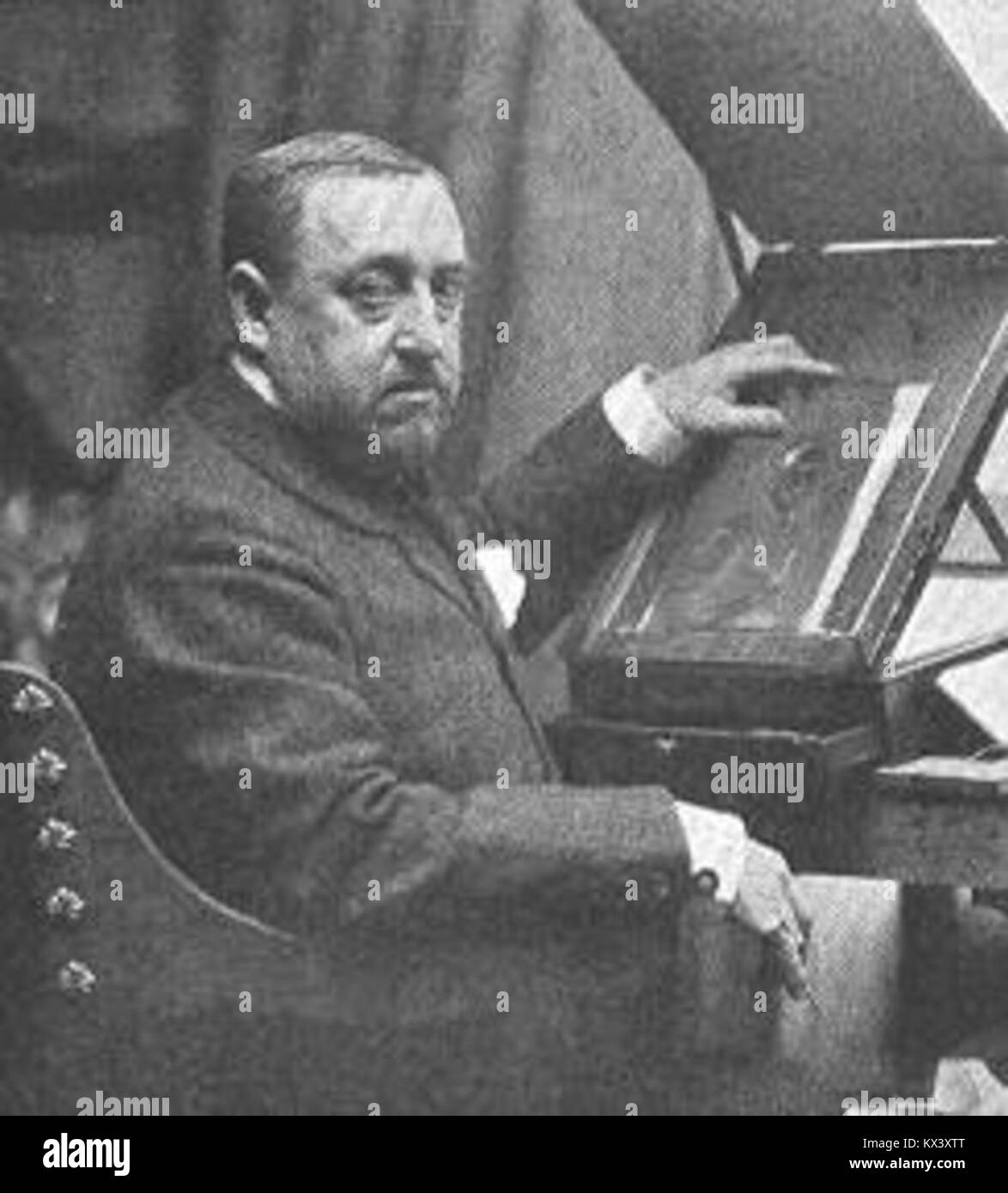 Dalton Kaulak, autorretrato (cropped Stock Photo - Alamy