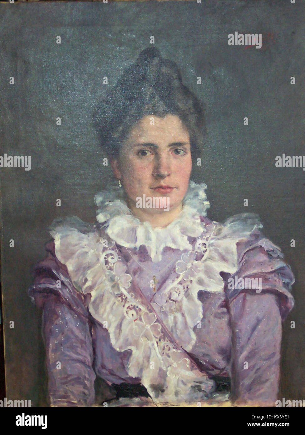 Daria Momp is a contemporary artist whose work focuses on themes of ...