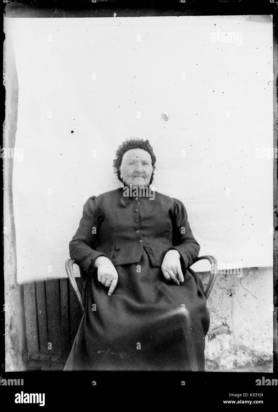 A historical image from the Fonds Berthel collection, showing a piece ...