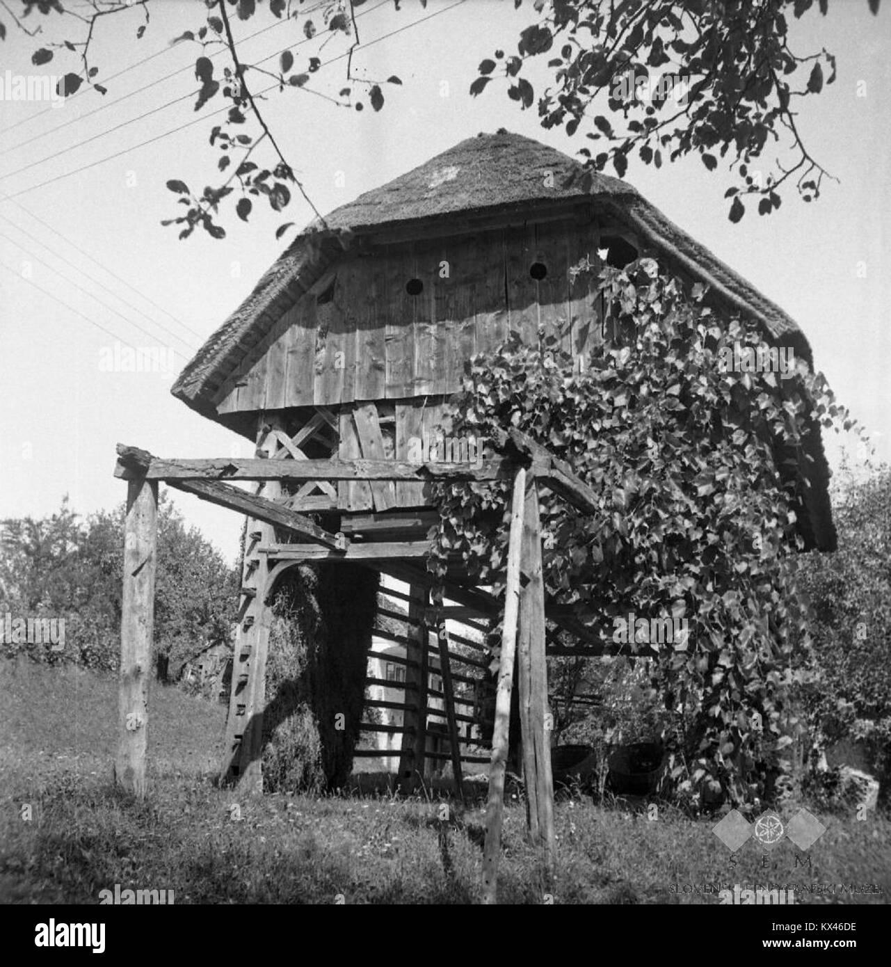Traditional farming hayrack in Black and White Stock Photos & Images ...