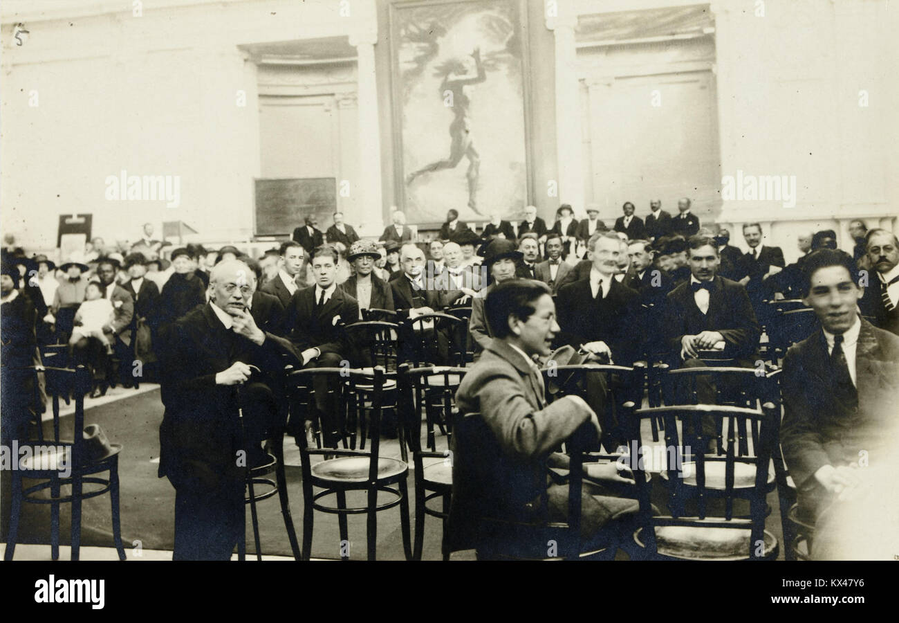 Deuxième Congrès Panafricain, au Palais Mondial, à Bruxelles en ...
