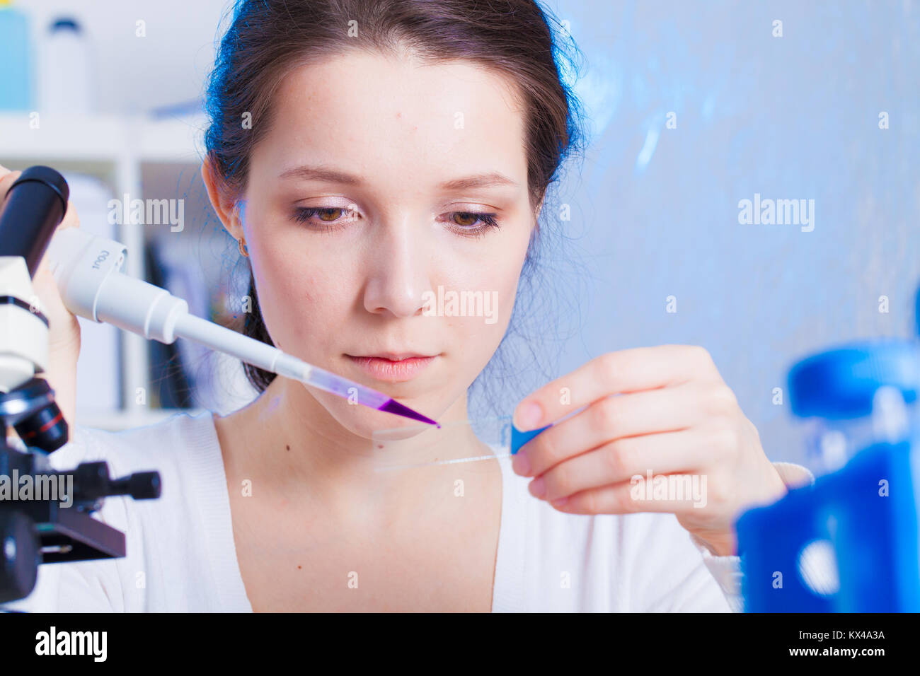 A girl technician in a medical laboratory Stock Photo - Alamy