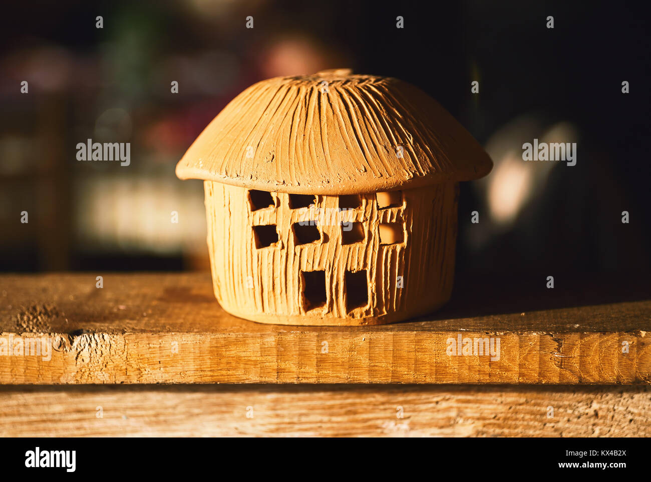 Clay house hi-res stock photography and images - Alamy