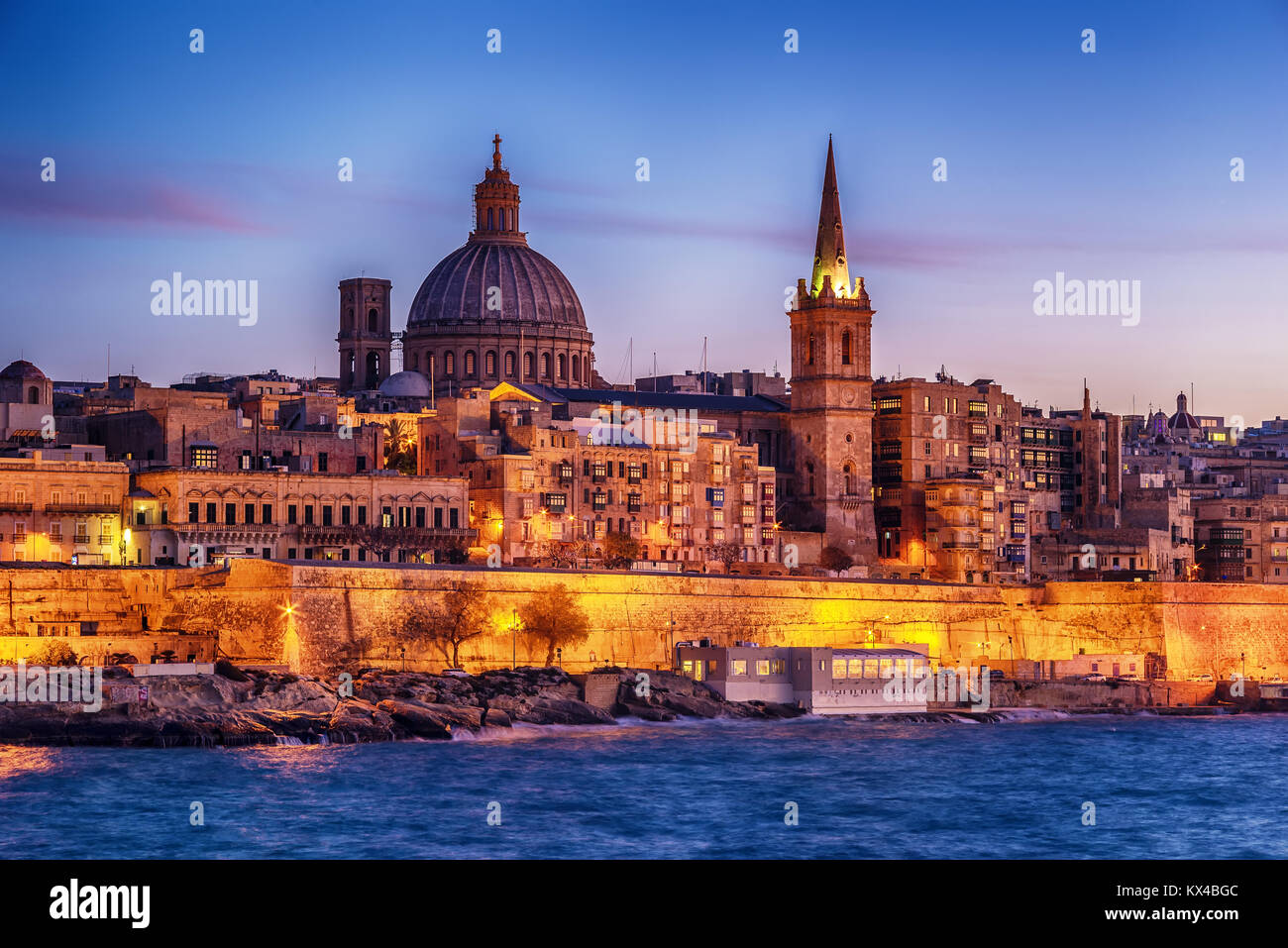 Malta skyline hi-res stock photography and images - Alamy