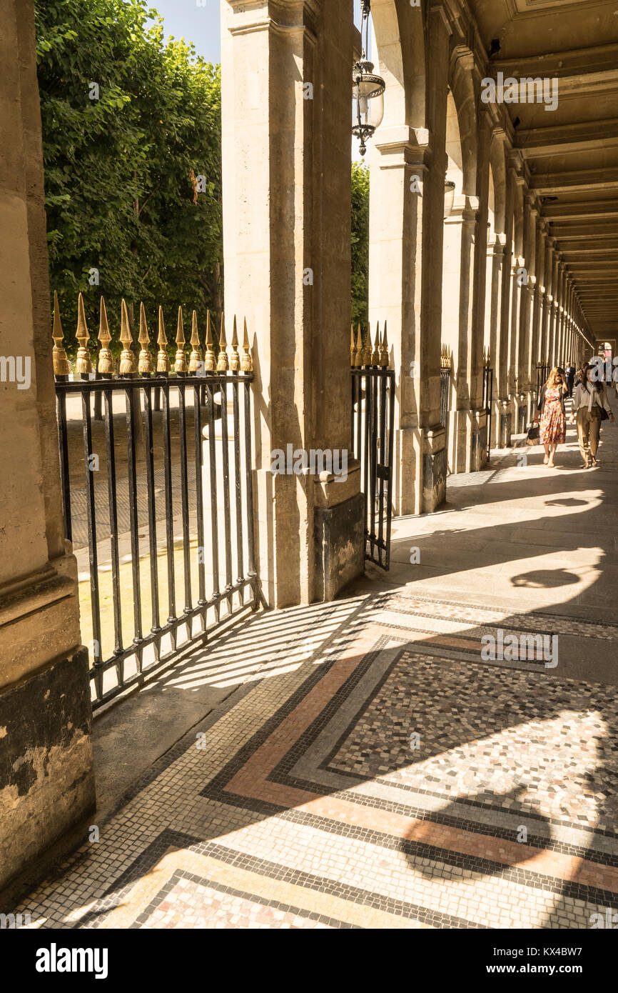 Palais royal arcade paris hi-res stock photography and images - Alamy