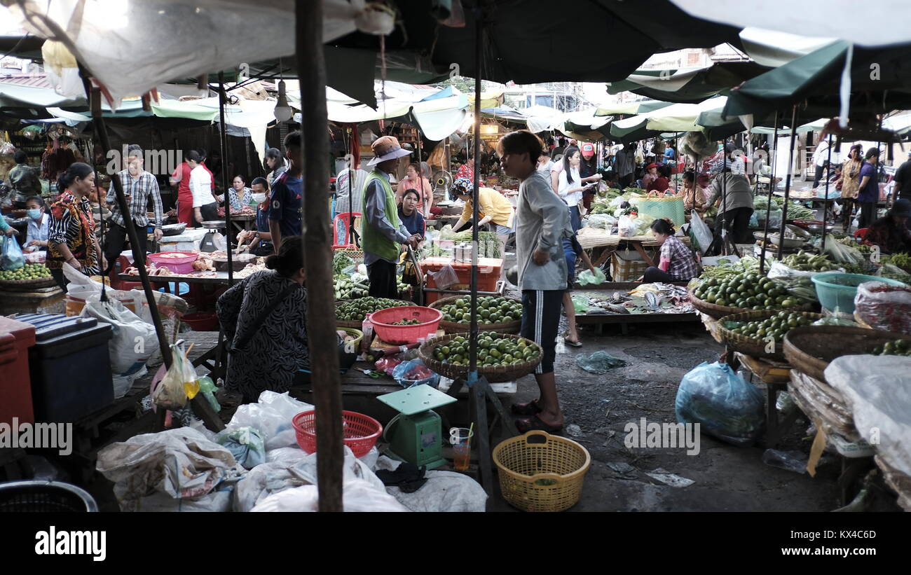 136 street market hi-res stock photography and images - Alamy