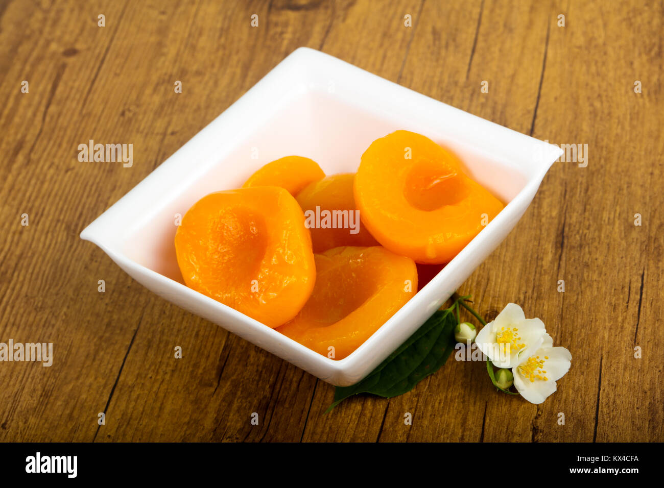 Sweet Canned peaches Stock Photo - Alamy