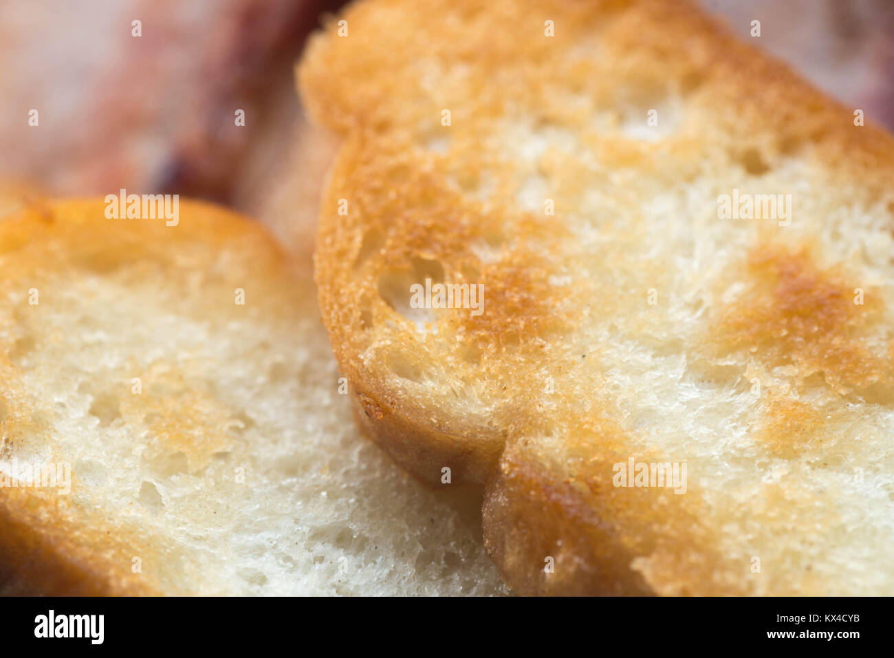 Crunchy bread slices hi-res stock photography and images - Alamy