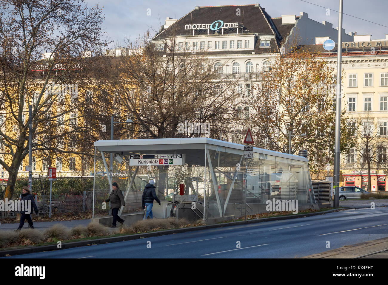Karlplatz vienna hi-res stock photography and images - Alamy