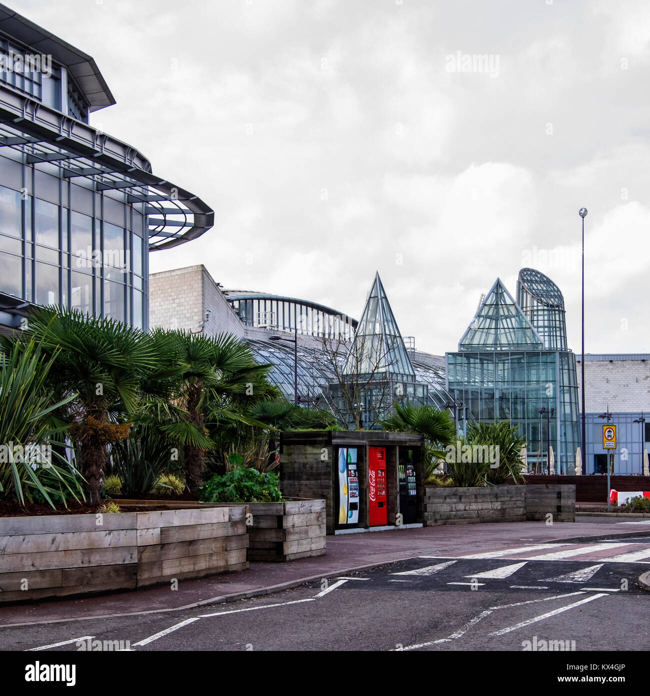 Greenhithe,Kent,England.Bluewater Shopping centre building exterior ...
