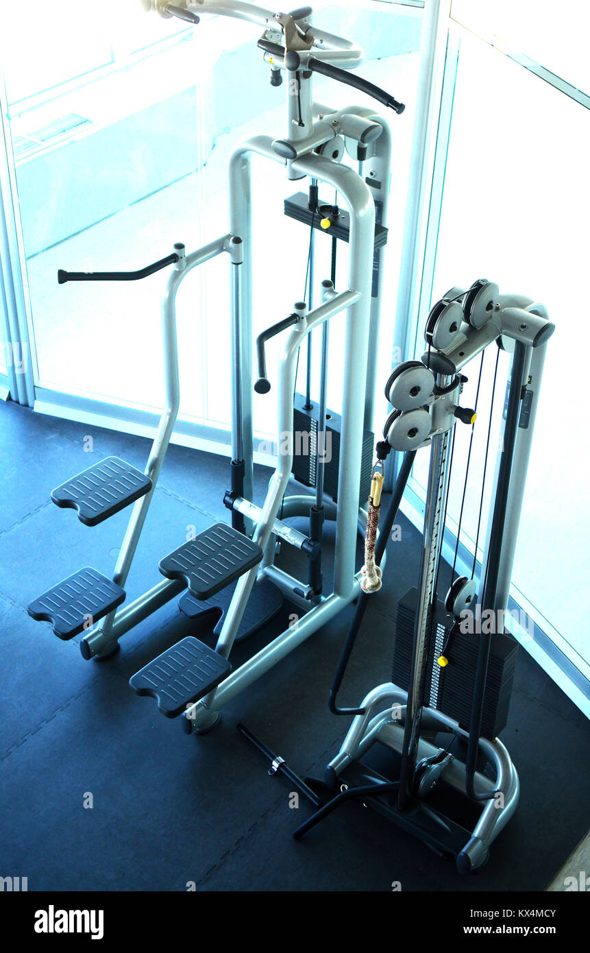 Empty large gym Stock Photo - Alamy