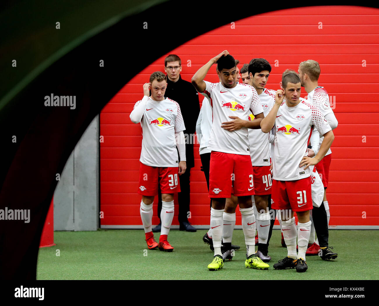 Leipzig, Germany. 06th Jan, 2018. Leipzig players waiting at the start ...