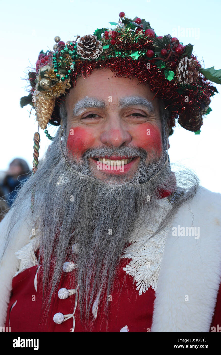Holly Man Twelfth Night Celebrations Stock Photo - Alamy