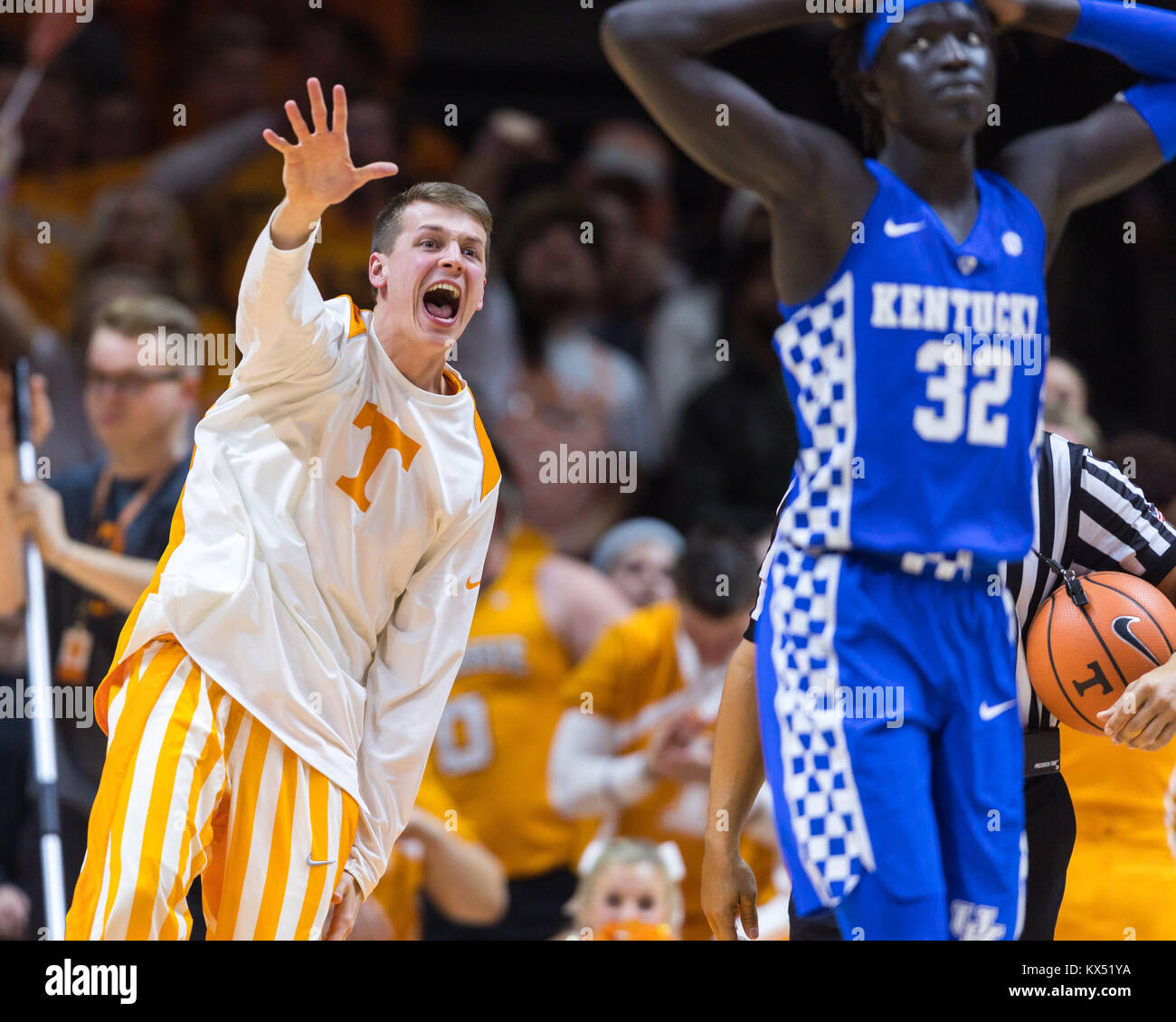 January 6, 2018: Lucas Campbell #24 of the Tennessee Volunteers ...