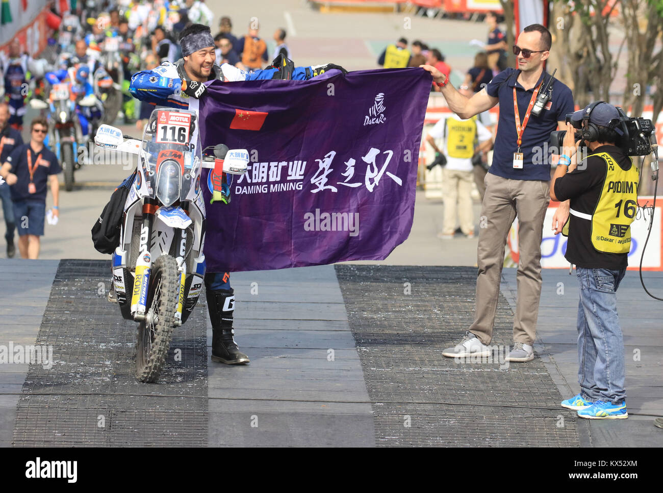 Lima, Lima, Peru. 6th Jan, 2018. RALLY - DAKAR - START - STAGE 1.Zhao ...