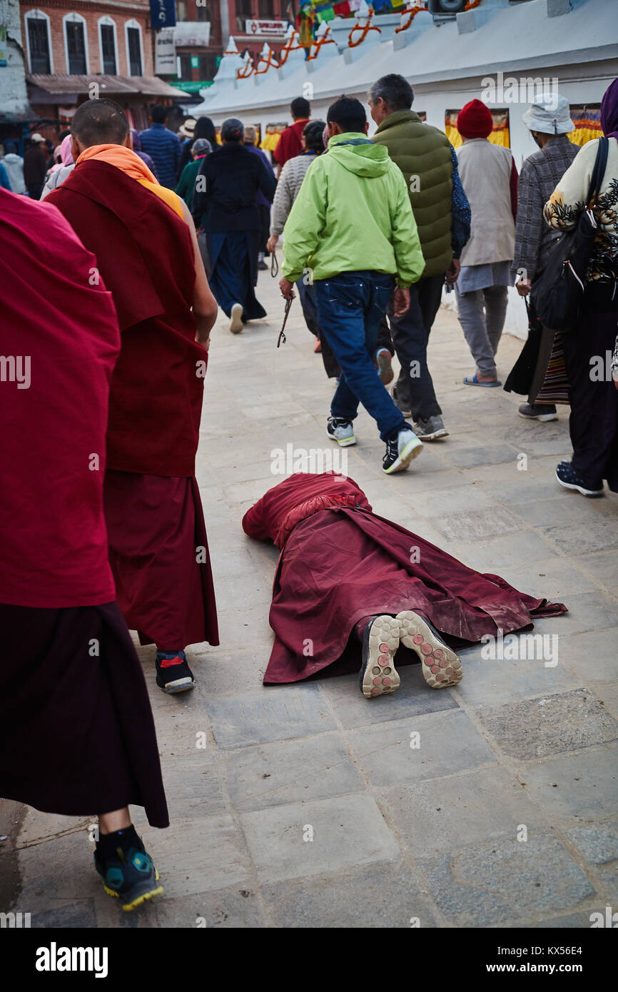Prostration prostrating hi-res stock photography and images - Alamy