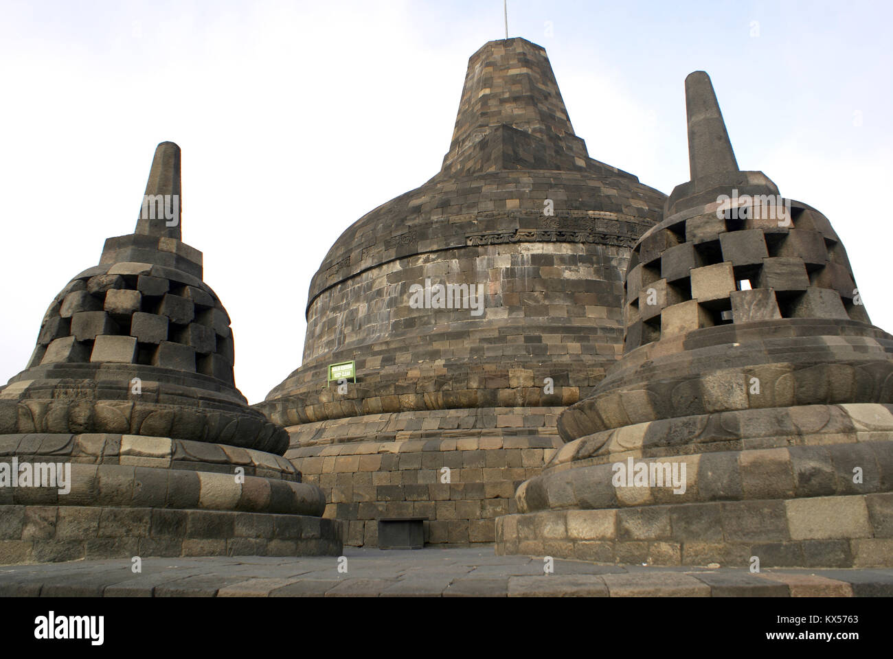 Small stupas hi-res stock photography and images - Alamy