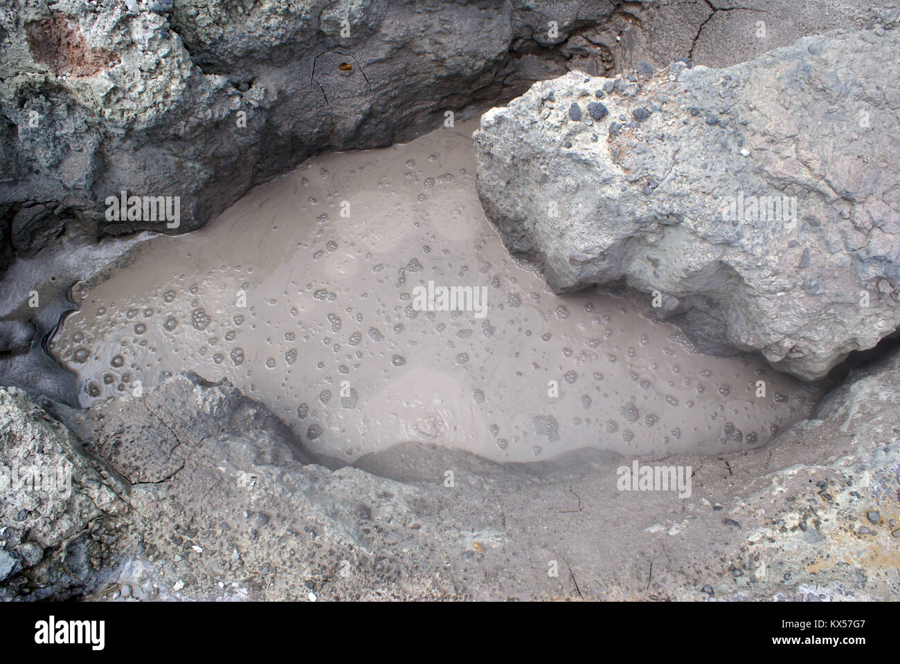 Bubbling mud pool in Kawah Sikidang, Dieng, Java Stock Photo - Alamy