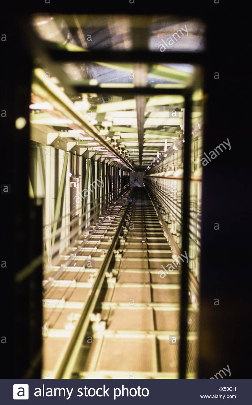 Elevator Machinery Shaft Stock Photos & Elevator Machinery Shaft Stock ...