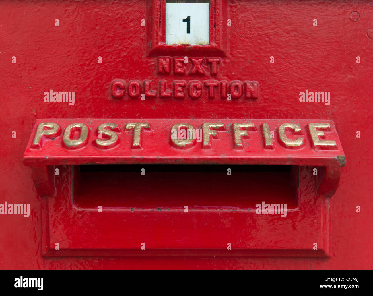 British letter box hi-res stock photography and images - Alamy