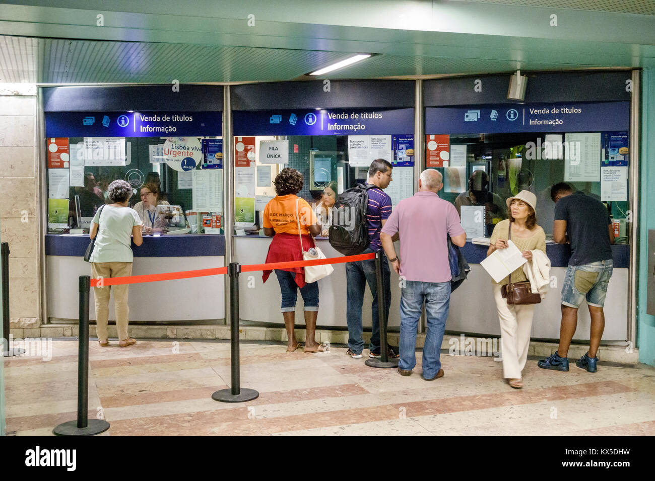 Kiosk lisbon portugal hi-res stock photography and images - Alamy