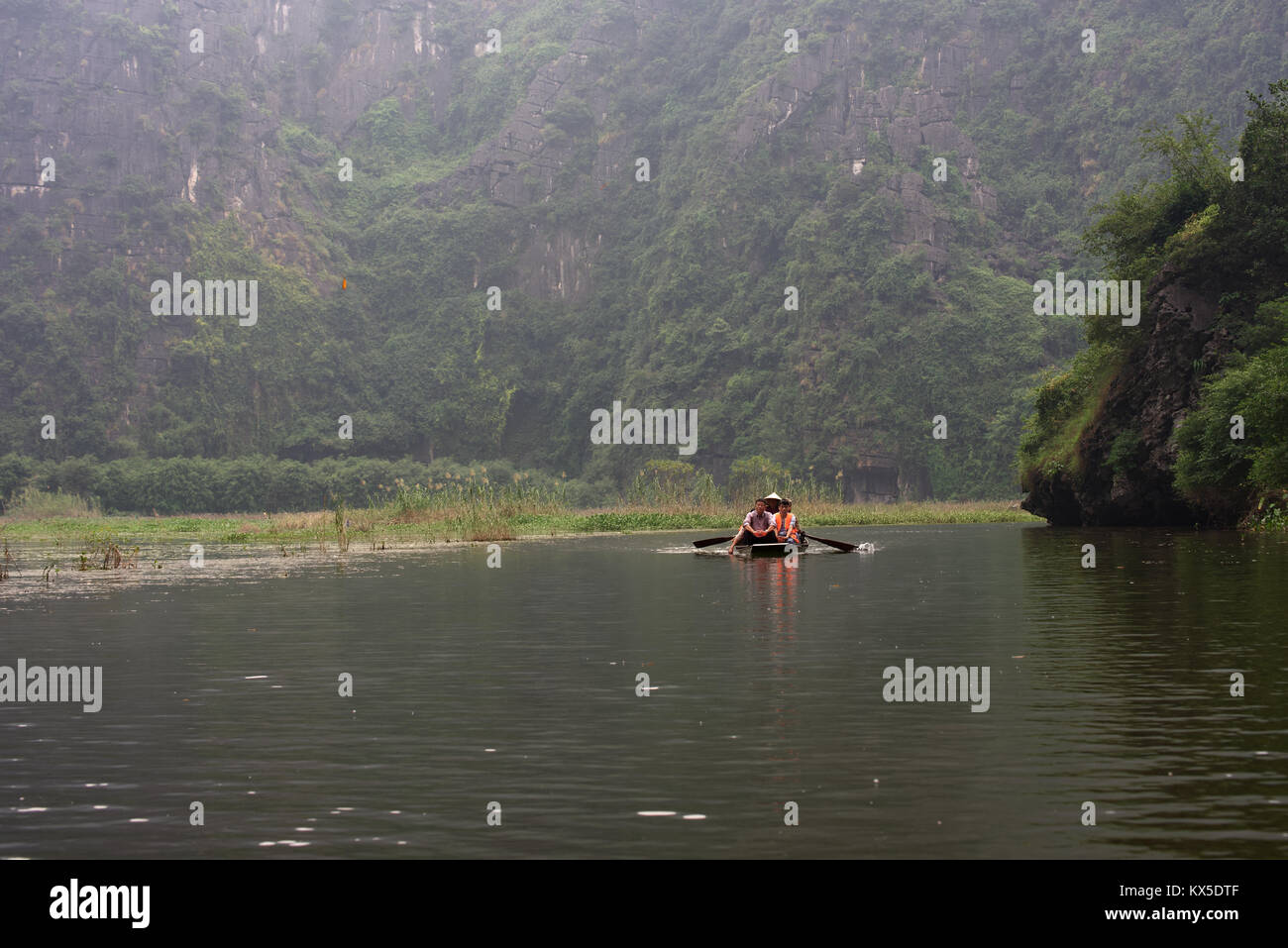 Tam Coc River Cruise, Vietnam Stock Photo - Alamy