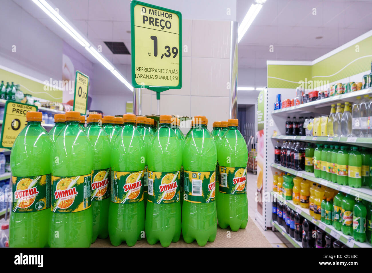 Mini Market Shop High Resolution Stock Photography and Images - Alamy