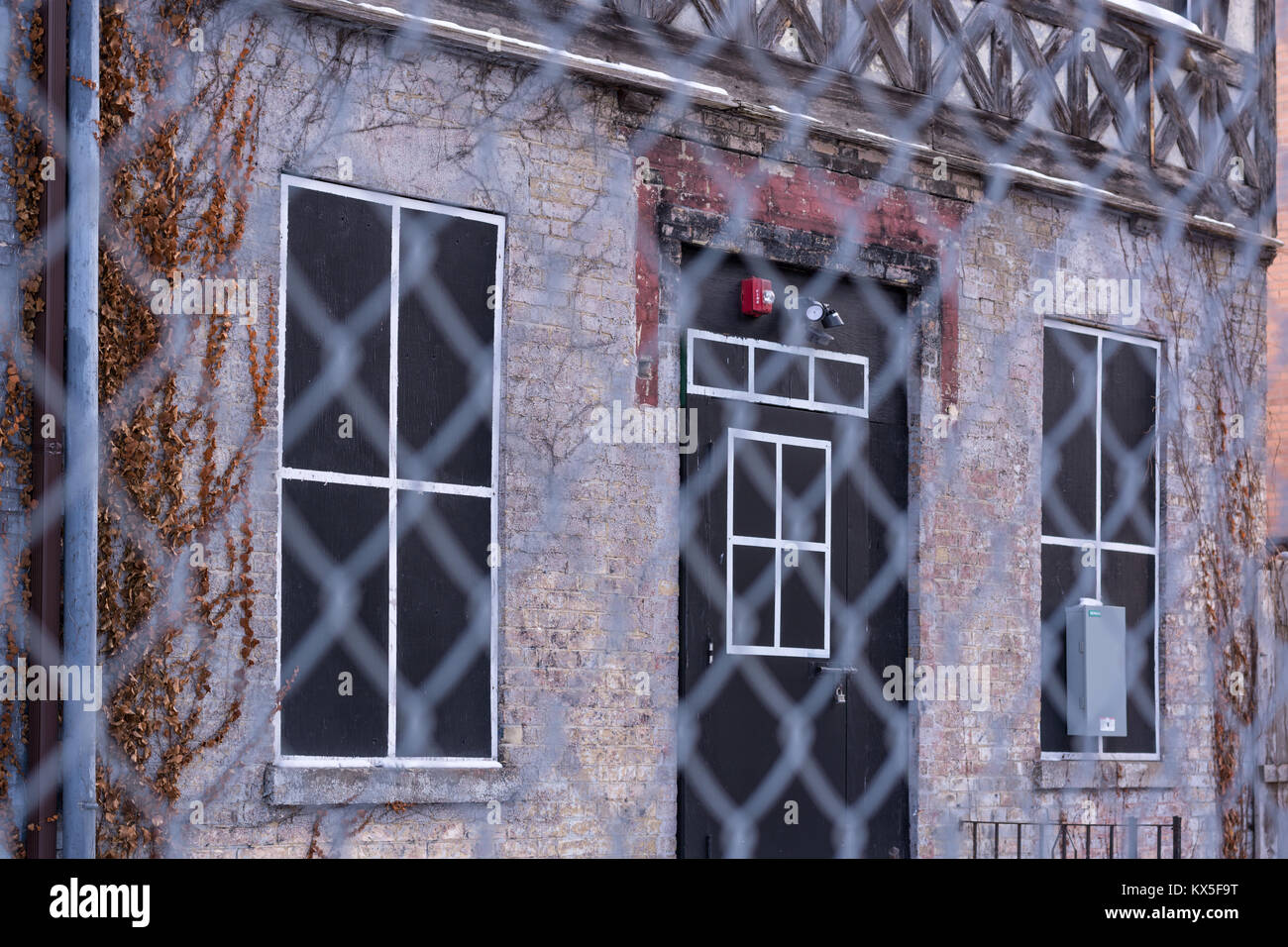 Abandoned Building Downtown Urban City Toronto Ontario Stock Photo - Alamy