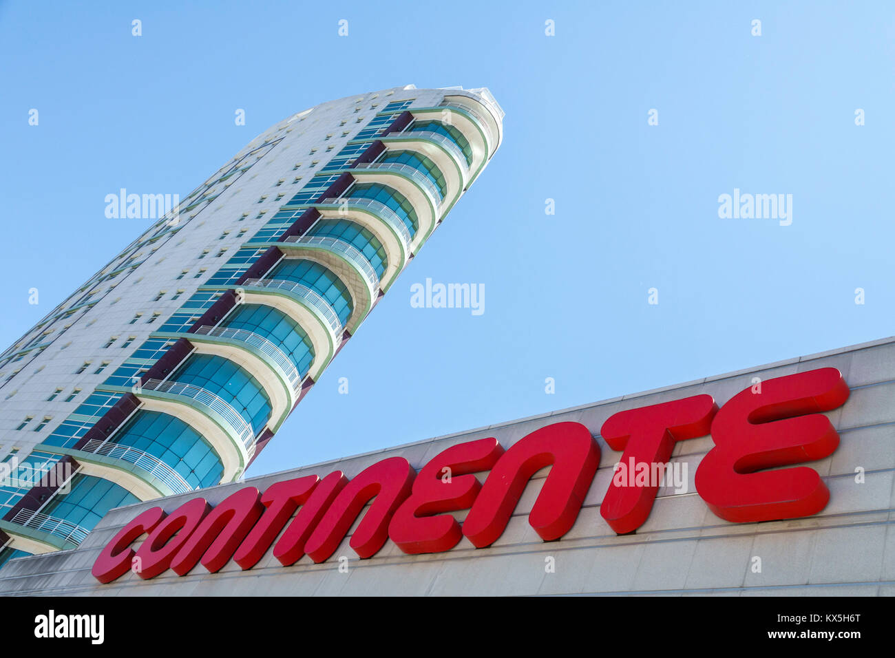 Continente portugal hi-res stock photography and images - Alamy