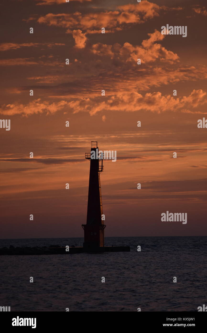 Kids diving sunset hi-res stock photography and images - Alamy
