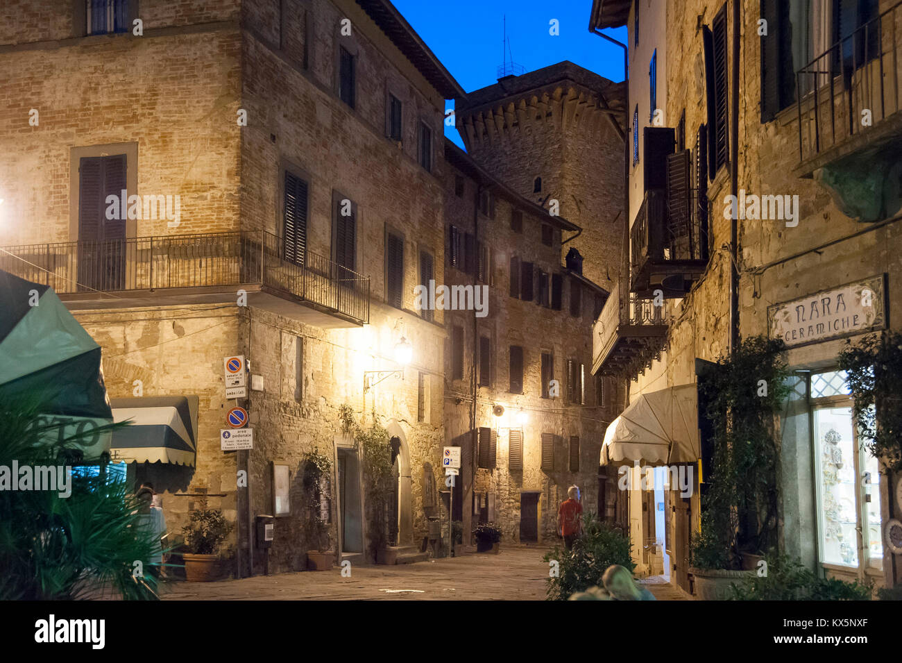 Historic centre of lucignano hi-res stock photography and images - Alamy